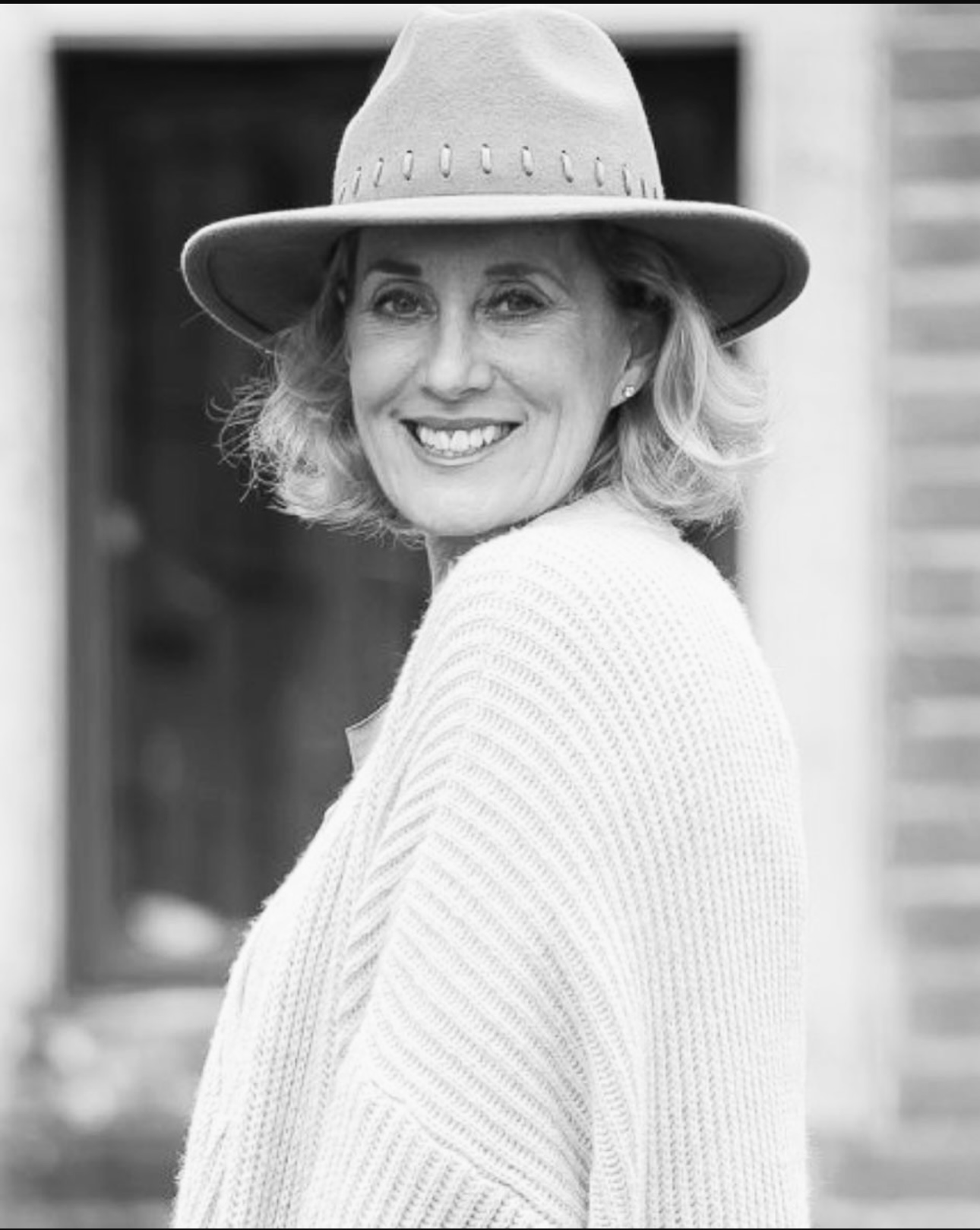 About us | Peony Fashion